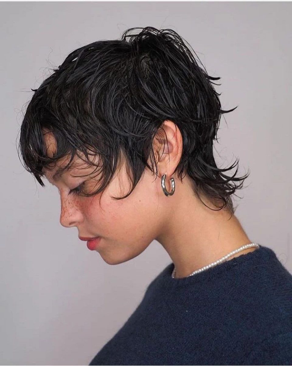 5 Short Tomboy Haircut Types Women Can Own In 2025