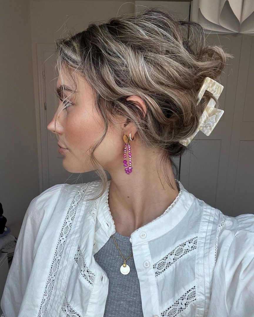 Fresh & Fab Claw Clip Hairstyles for Short and Medium Hair