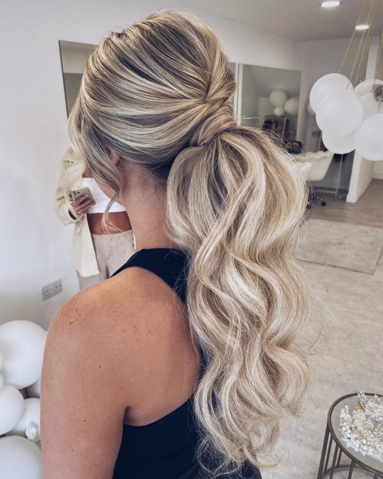 24 Prom Ponytail Hairstyles That Will Perfectly Match Your Crown