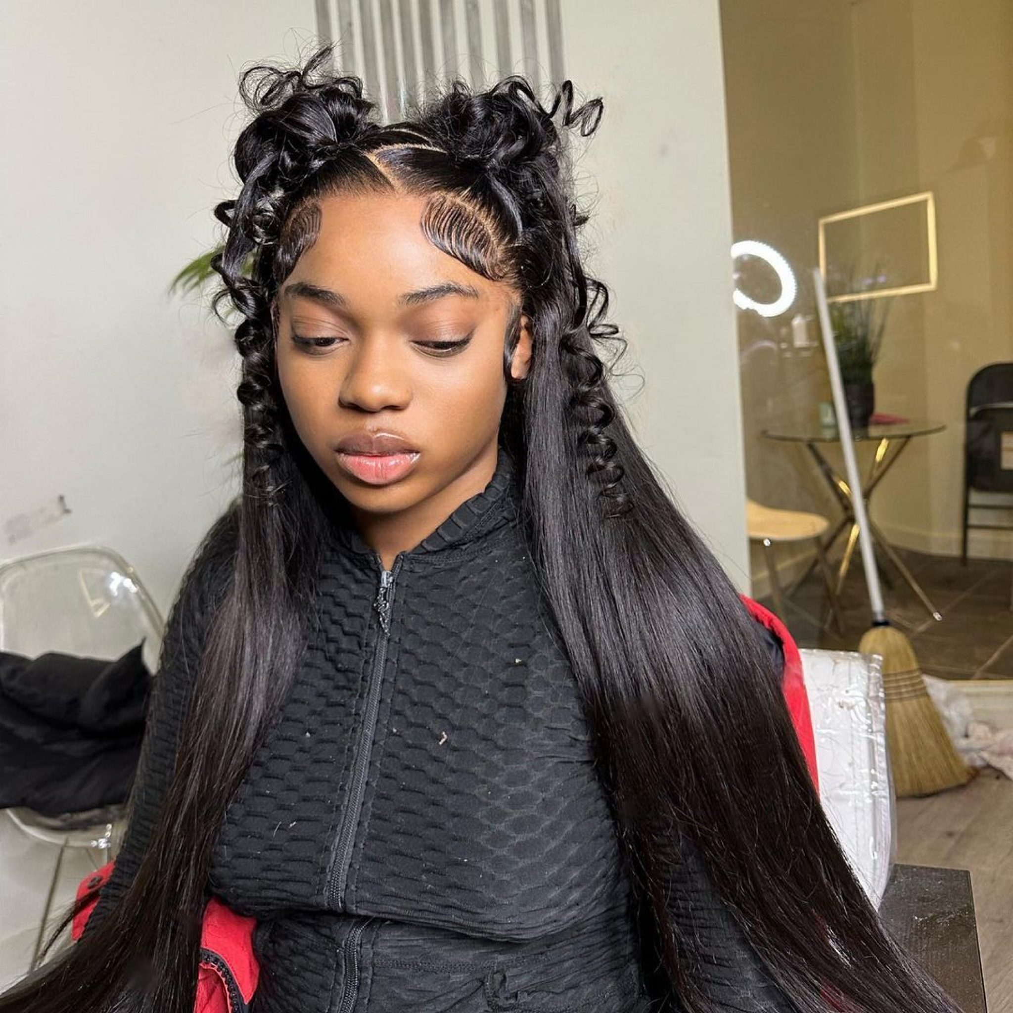 Estos dos looks de coleta con ondas te harán sentirte tú misma