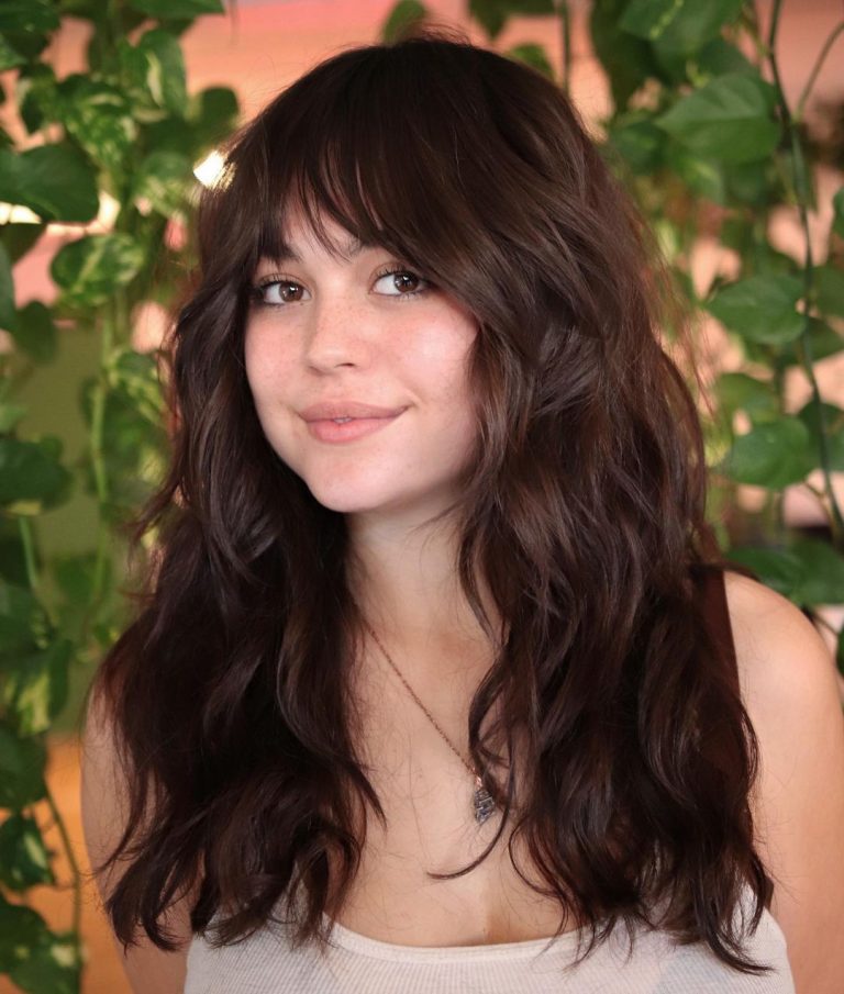 Shaggy Long Haircuts With Choppy Layers That Will Define This Year