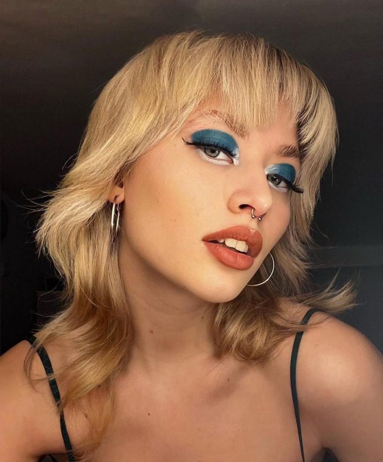 20 Unique Wavy Hair Wolf Cut Looks To Rock In 2025