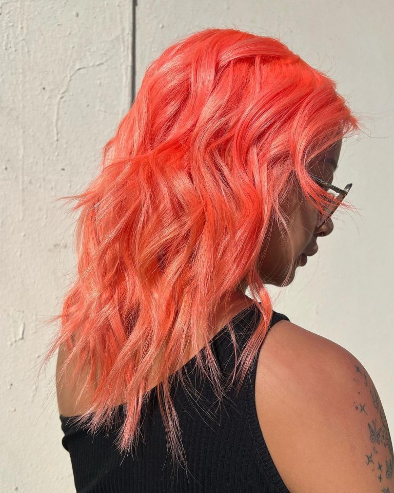 20 Unique Wavy Hair Wolf Cut Looks To Rock In 2025