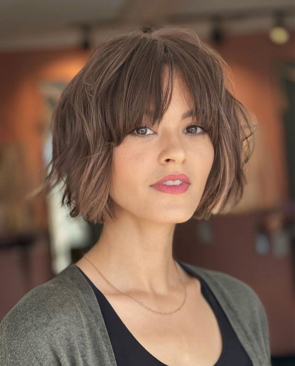 These 19 Choppy Chin-Length Haircuts Are Taking Over Salons