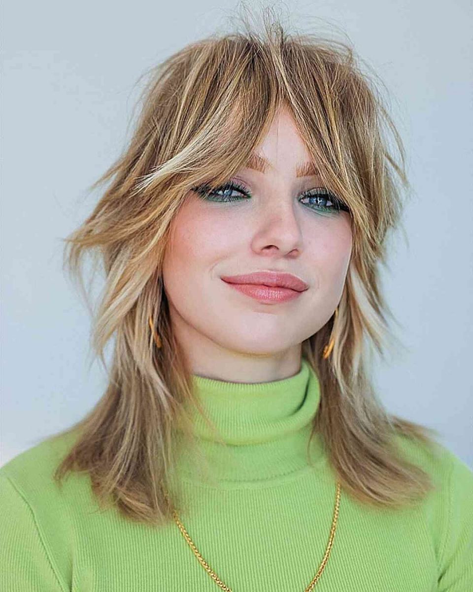 26 Choppy Shag Hairstyles For Medium Hair You Can’t Miss In 2025