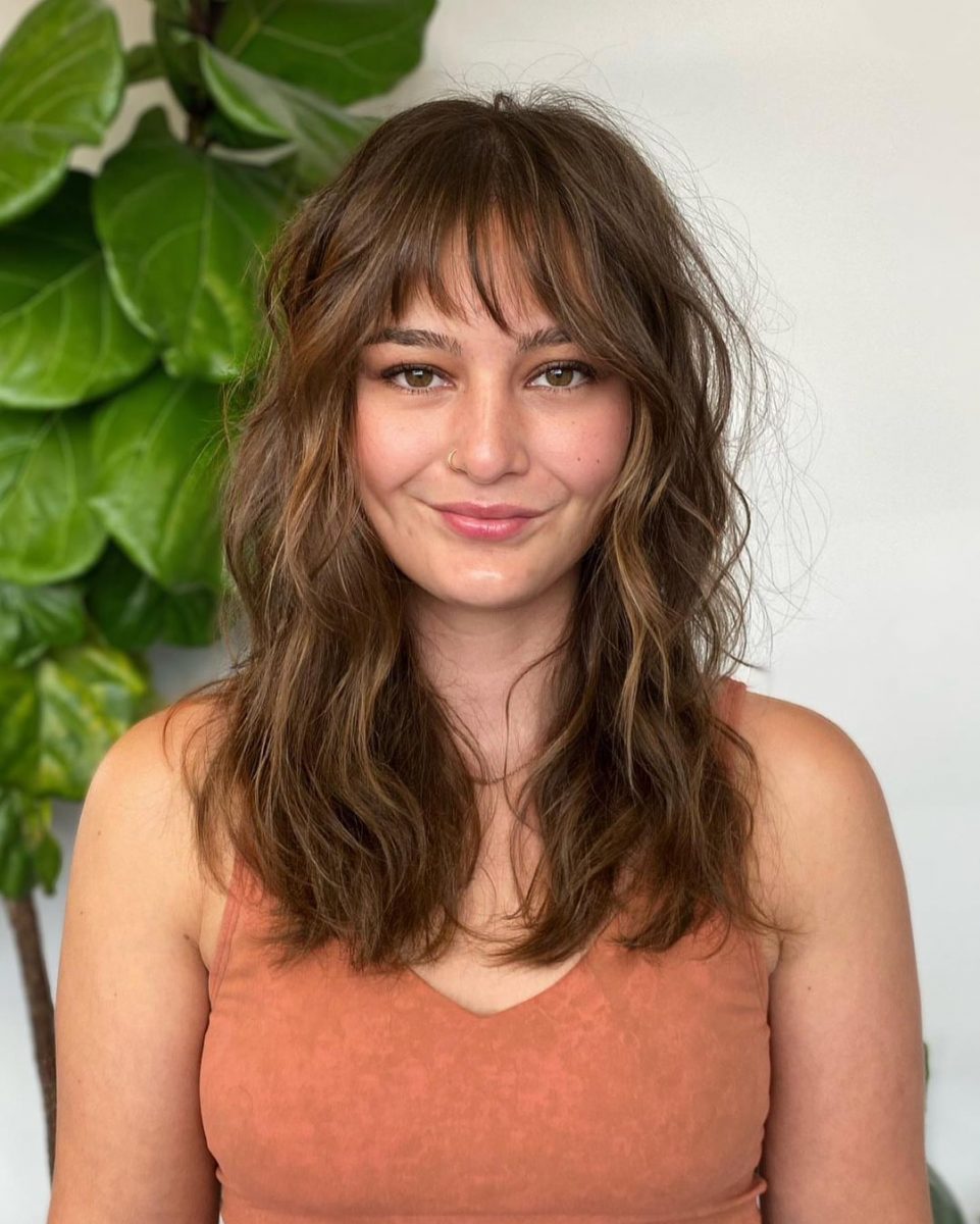 26 Choppy Shag Hairstyles For Medium Hair You Can’t Miss In 2025