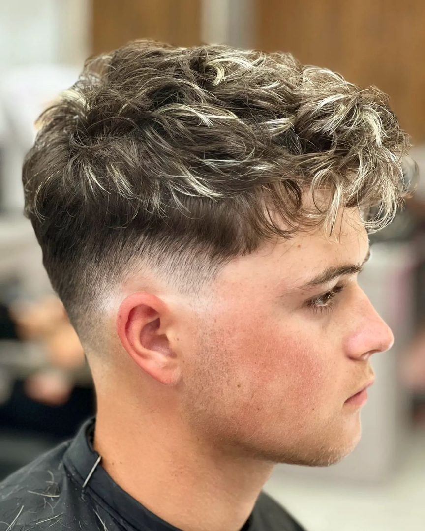 22 Most Flattering Hairstyles For Men With Wavy Hair