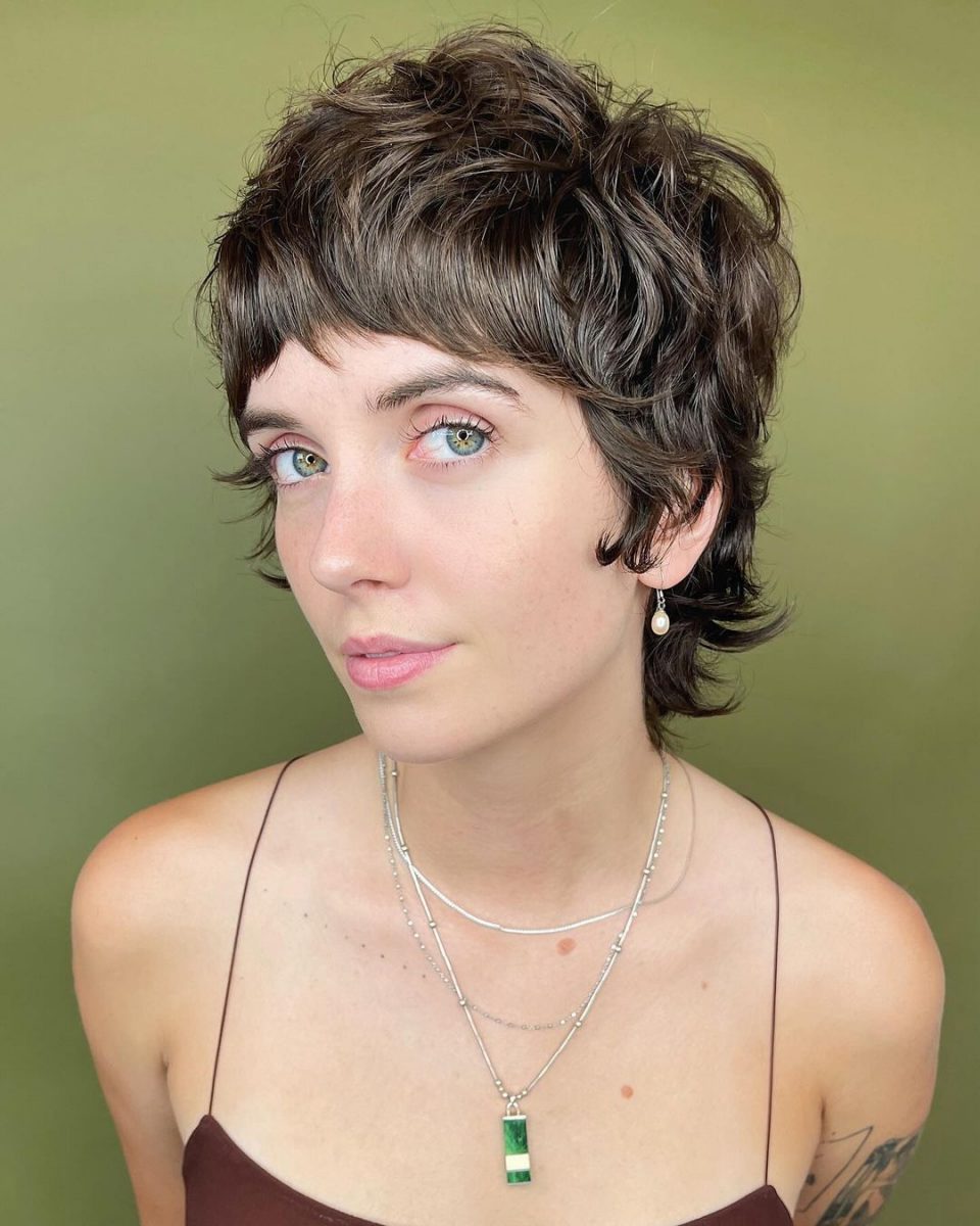 Bring Out Your Edgy Side With These 22 Wavy Pixie Cut Hairstyles