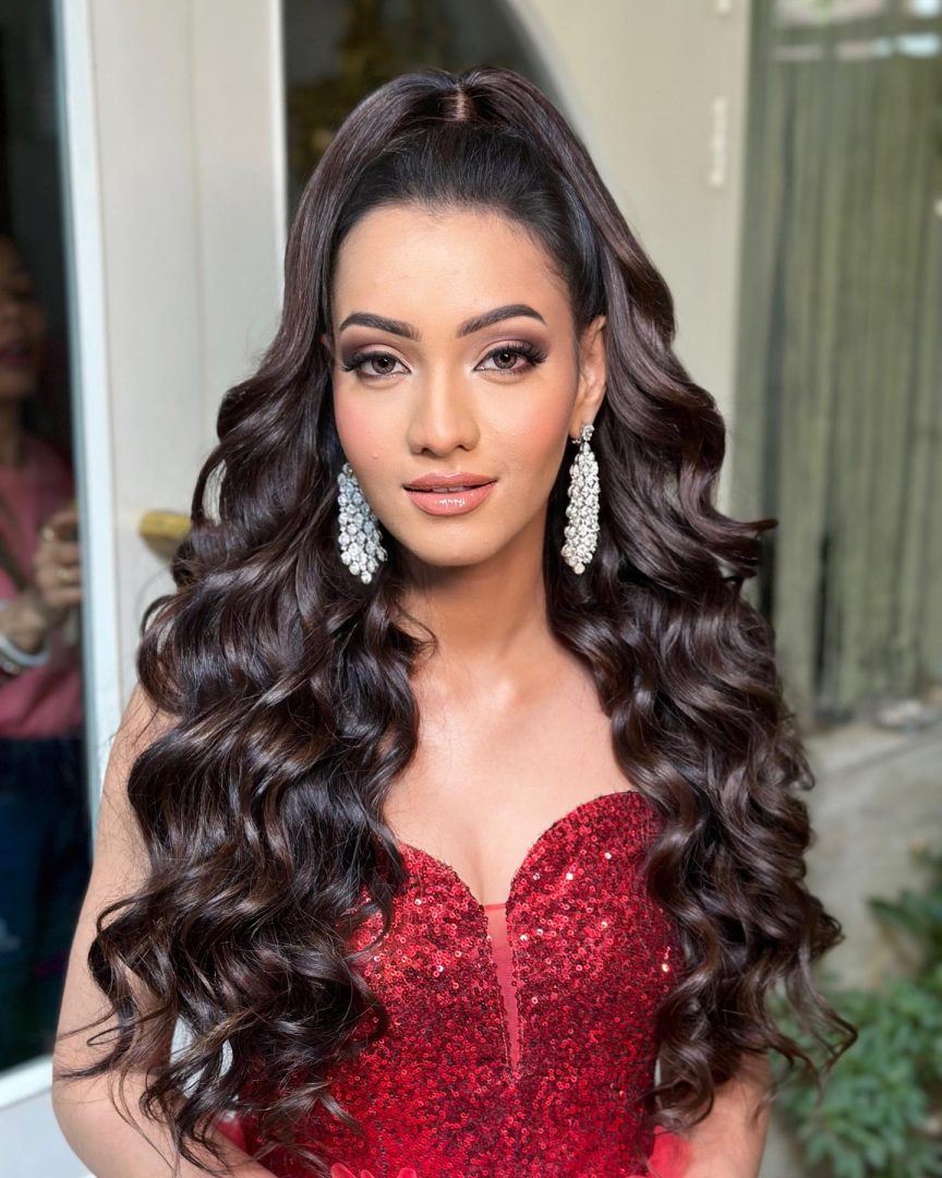 The High Ponytail Is The Hairstyle That's Always Having A Moment