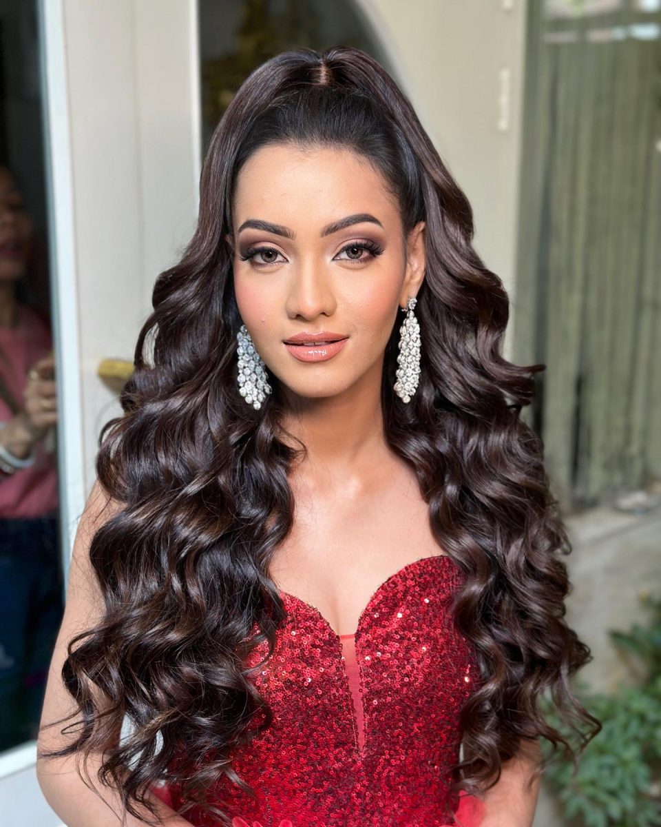 The High Ponytail Is The Hairstyle That's Always Having A Moment