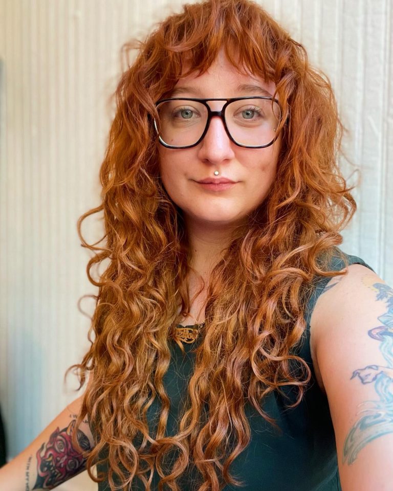 22 Jaw-Dropping Layered Curly Hair With Face Framing Looks