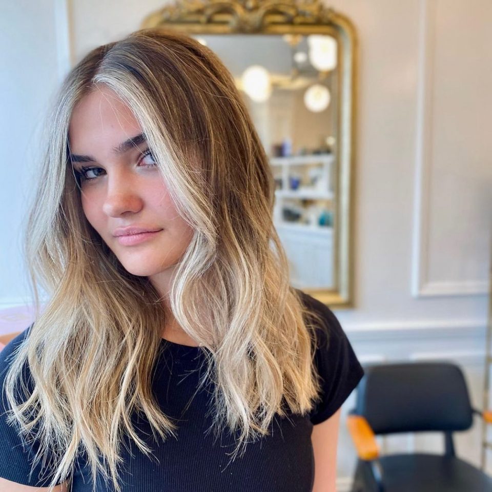 Face-Framing Highlights Are The Low-Maintenance Color Upgrade You Need