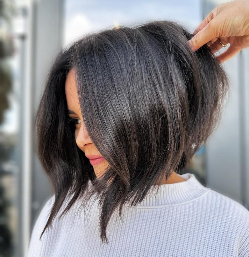 Prepare To See The Layered Lob Cut Everywhere This Year