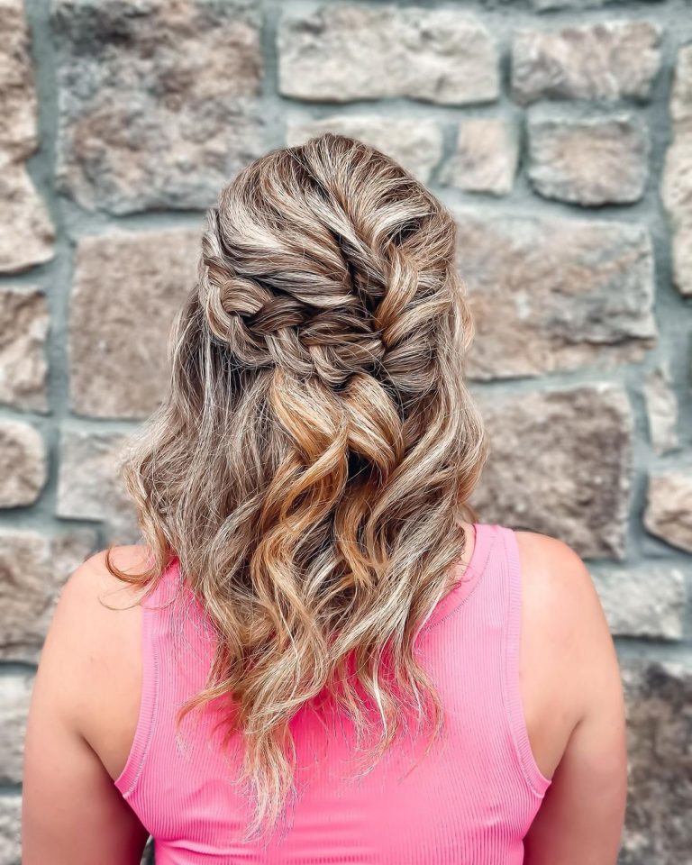 20 Half Updos For Medium-Length Hair You Can Rock Everywhere