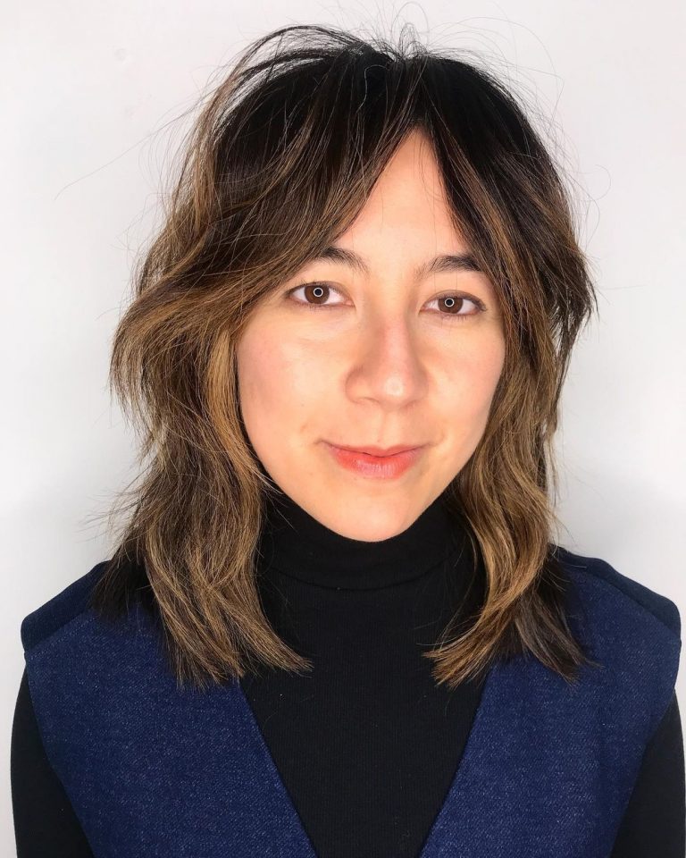 Prepare To See The Layered Lob Cut Everywhere This Year