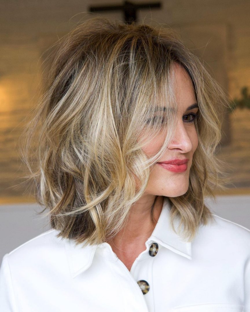 Prepare To See The Layered Lob Cut Everywhere This Year