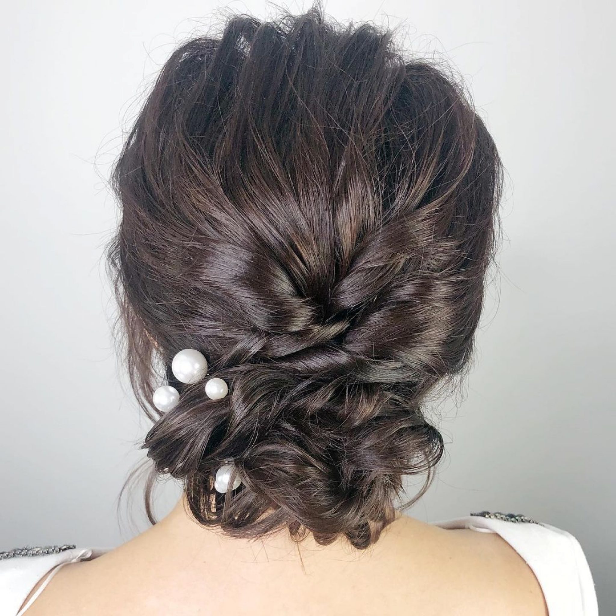 24 Wedding Updos For Short Hair That Prove You Don't Need Extensions