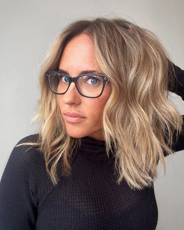 Prepare To See The Layered Lob Cut Everywhere This Year