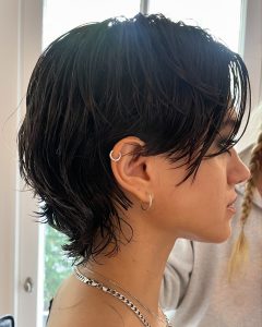 24 Trending Hairstyles For Oval Face Shape