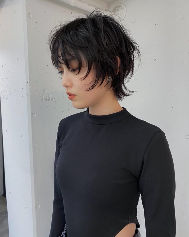 These Face-Framing Haircuts Need To Be On Your Mood Board