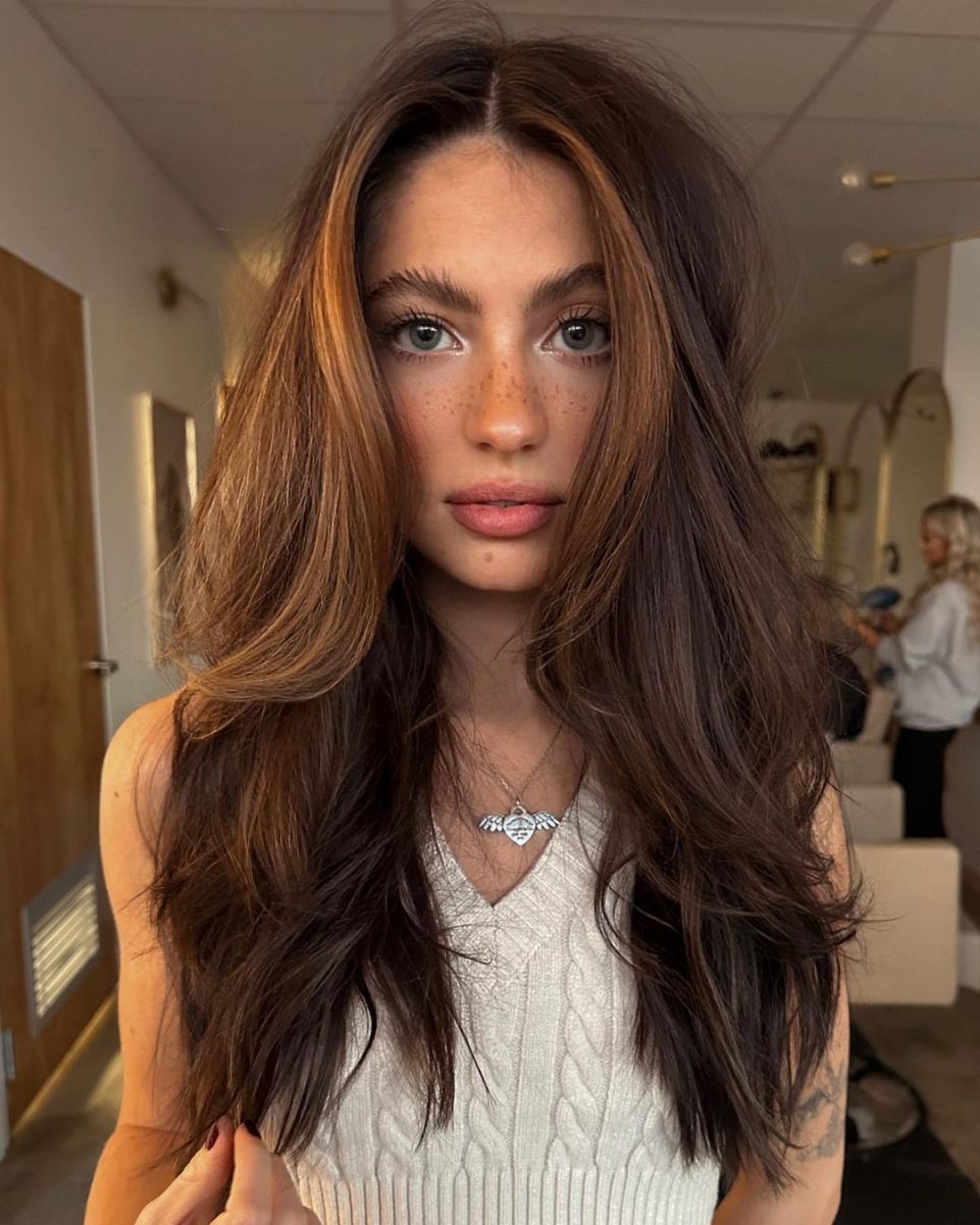 An Iconic 90s Layered Hair Is Making A Major Comeback In 2024