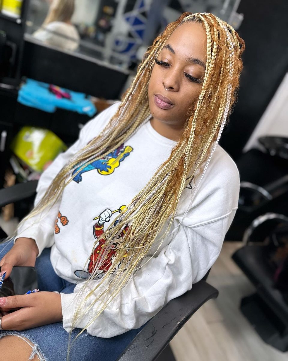 These 18 Boho Knotless Braids Styles Are Real Head-Turners