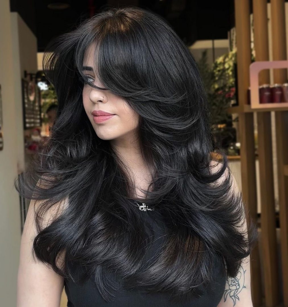 An Iconic 90s Layered Hair Is Making A Major Comeback In 2024