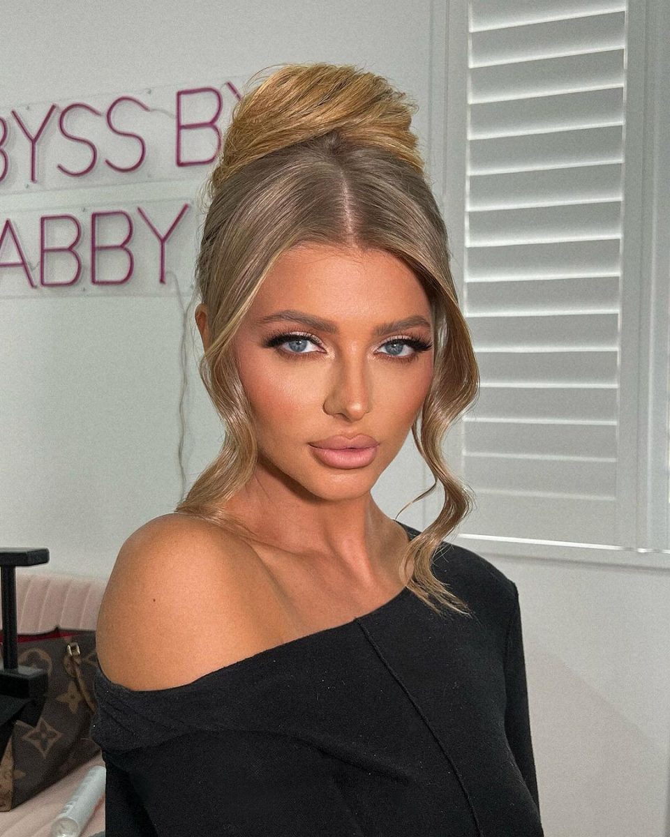 Flawless Hair Updos For Casual Days And Glam Nights