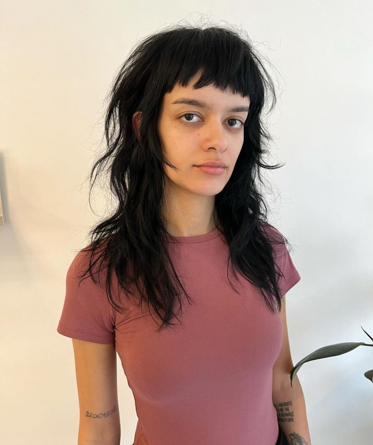 20 Ways To Wear A Bold And Beautiful Wolf Cut With Bangs