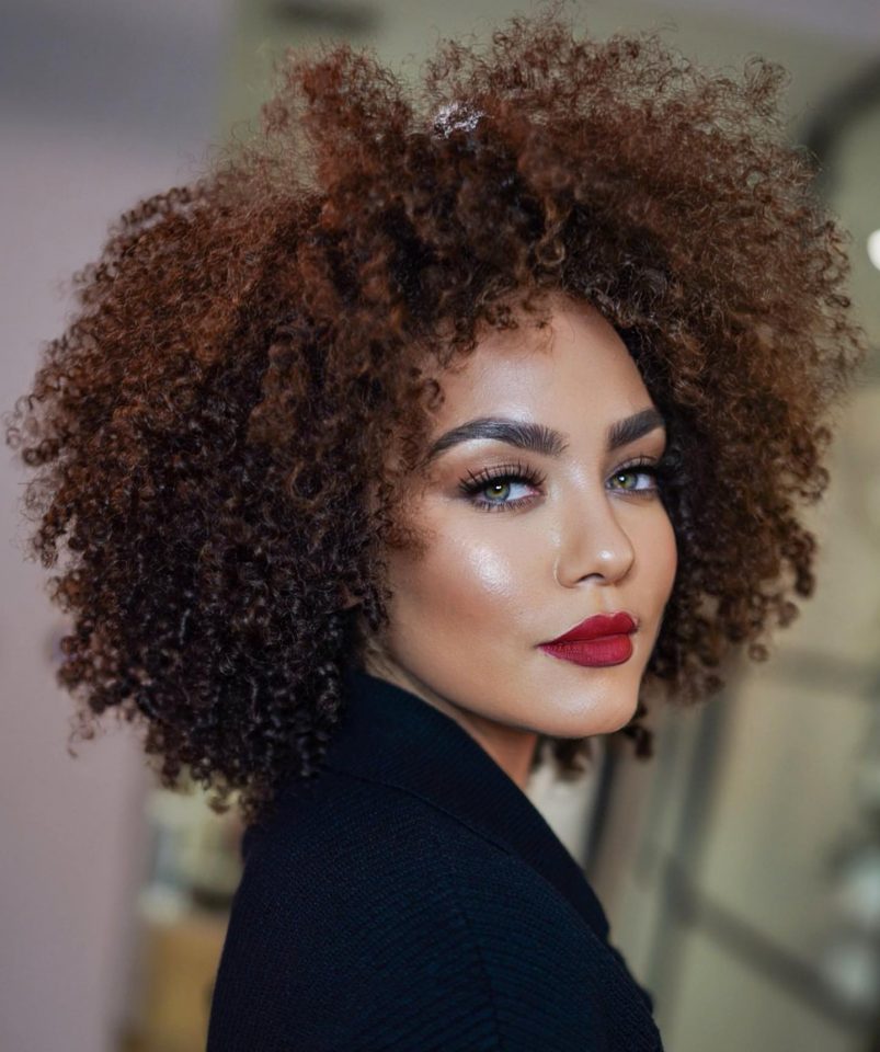 Short Curly Hair With Layers Is The Ultimate Fresh Look For Spring