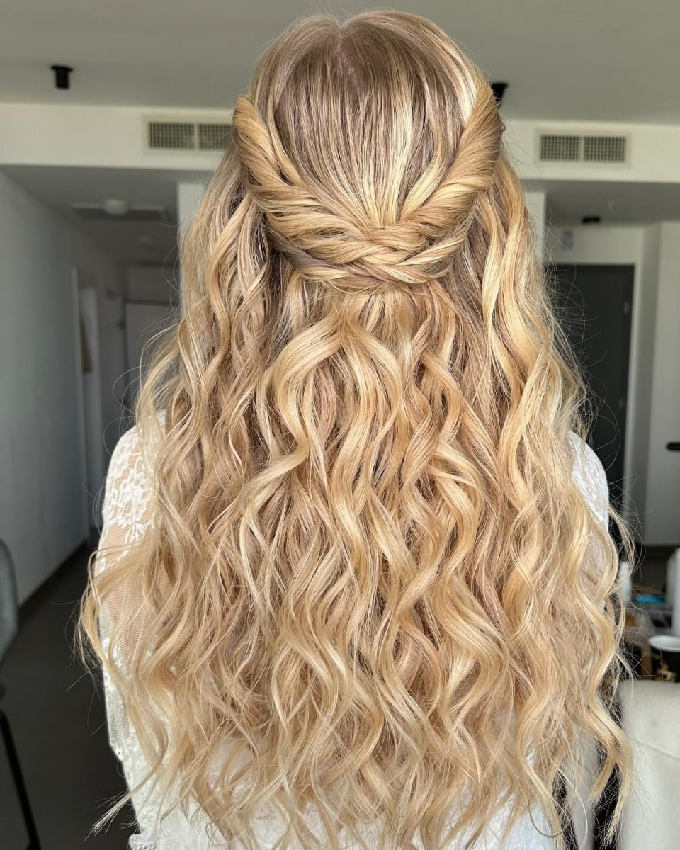 These Dreamy Boho Hairstyles Are Giving Wood Elf Vibes