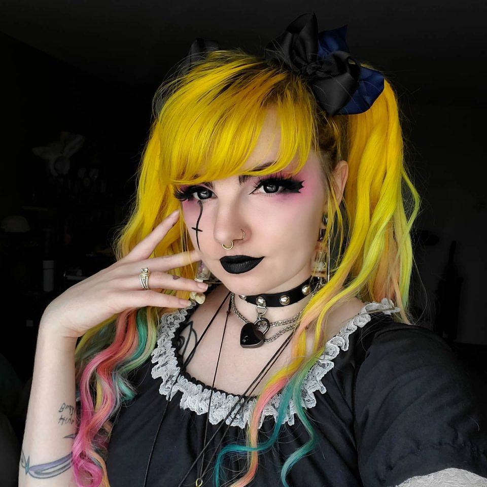 15 Iconic Goth Hair Ideas To Inspire Your Dark Side