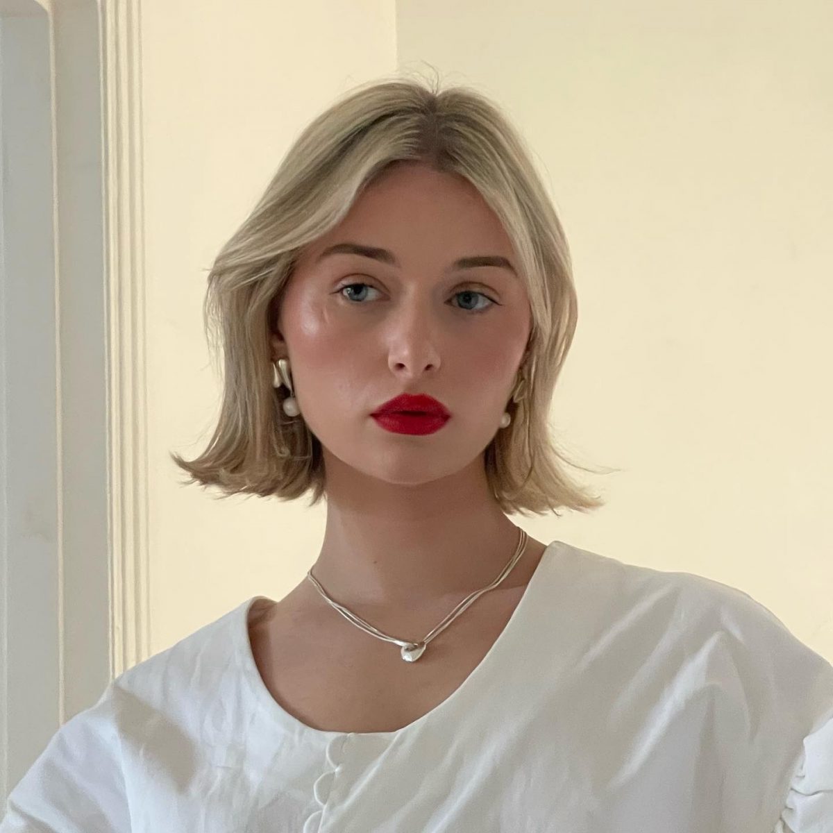 21 Short Hairstyles For Thick Hair You Don't Want To Miss