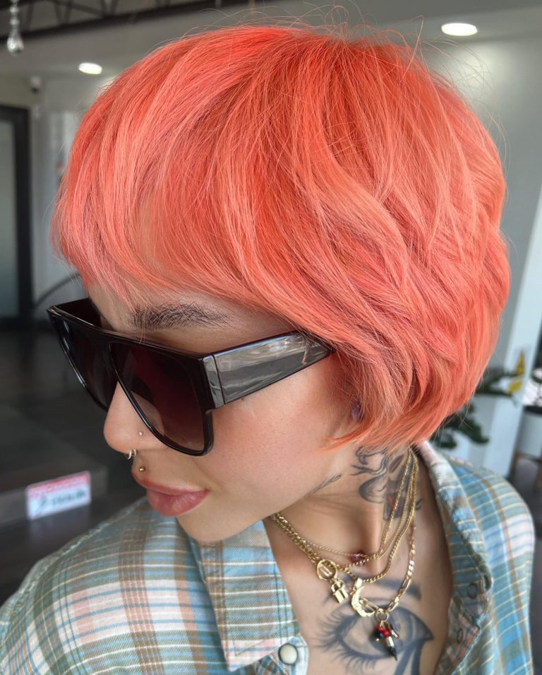 18 Short Stacked Wedge Haircuts You're About to See Everywhere