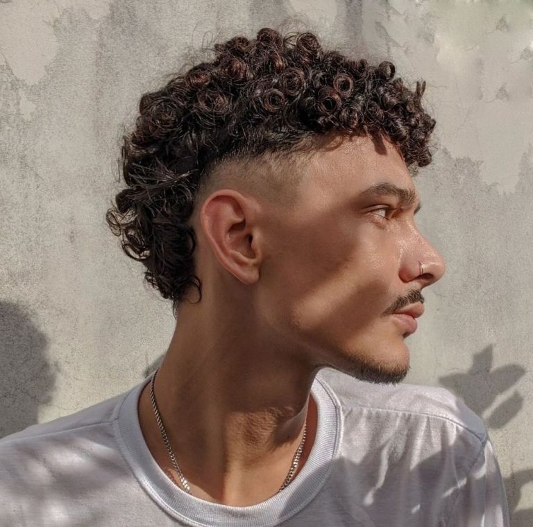 18 penteados masculinos modernos com corte inferior para experimentar em 2025