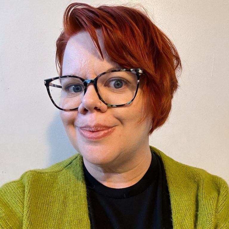 17 Best Anti-Ageing Hairstyles For Women Over 60