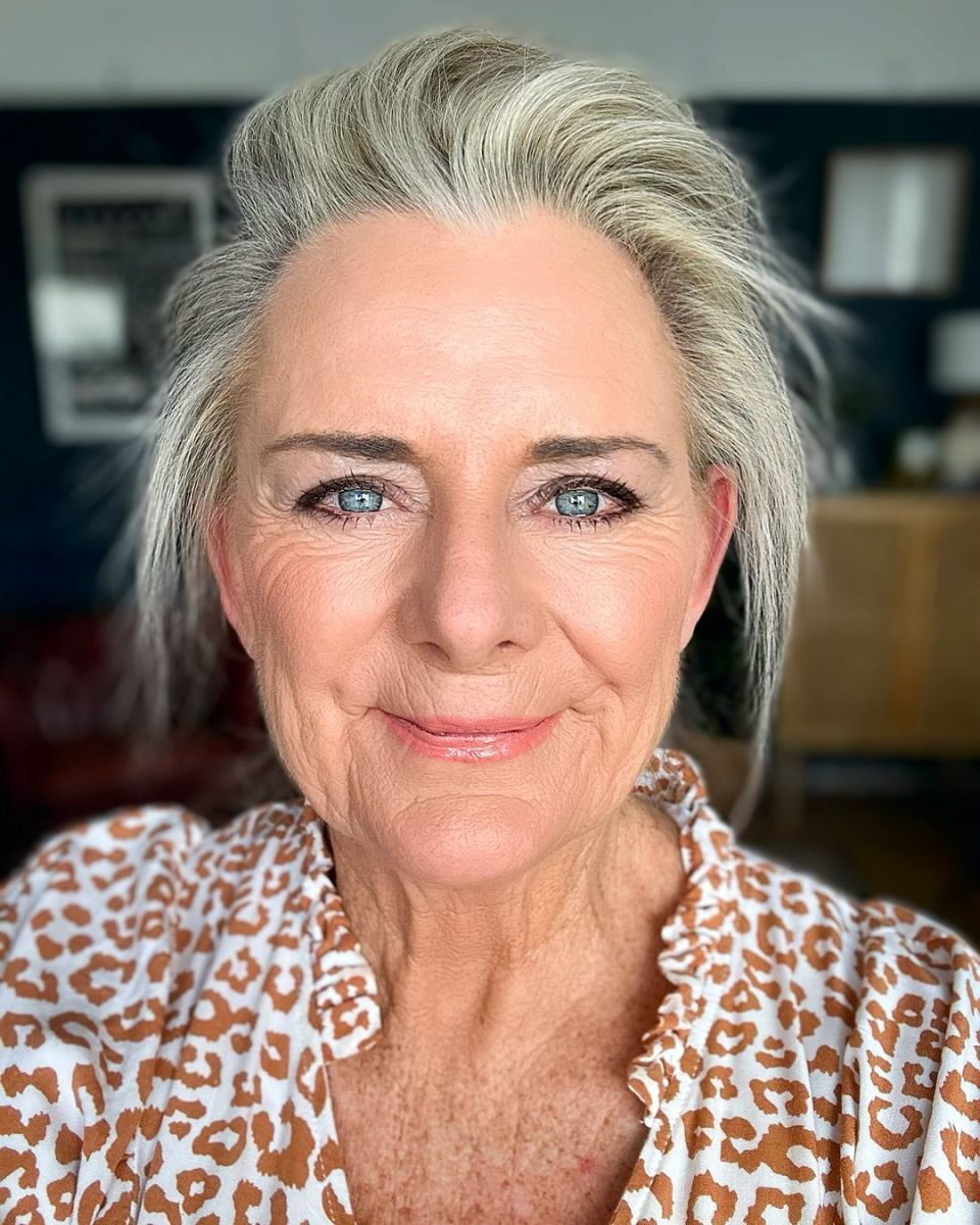 17 Best Anti-Ageing Hairstyles For Women Over 60