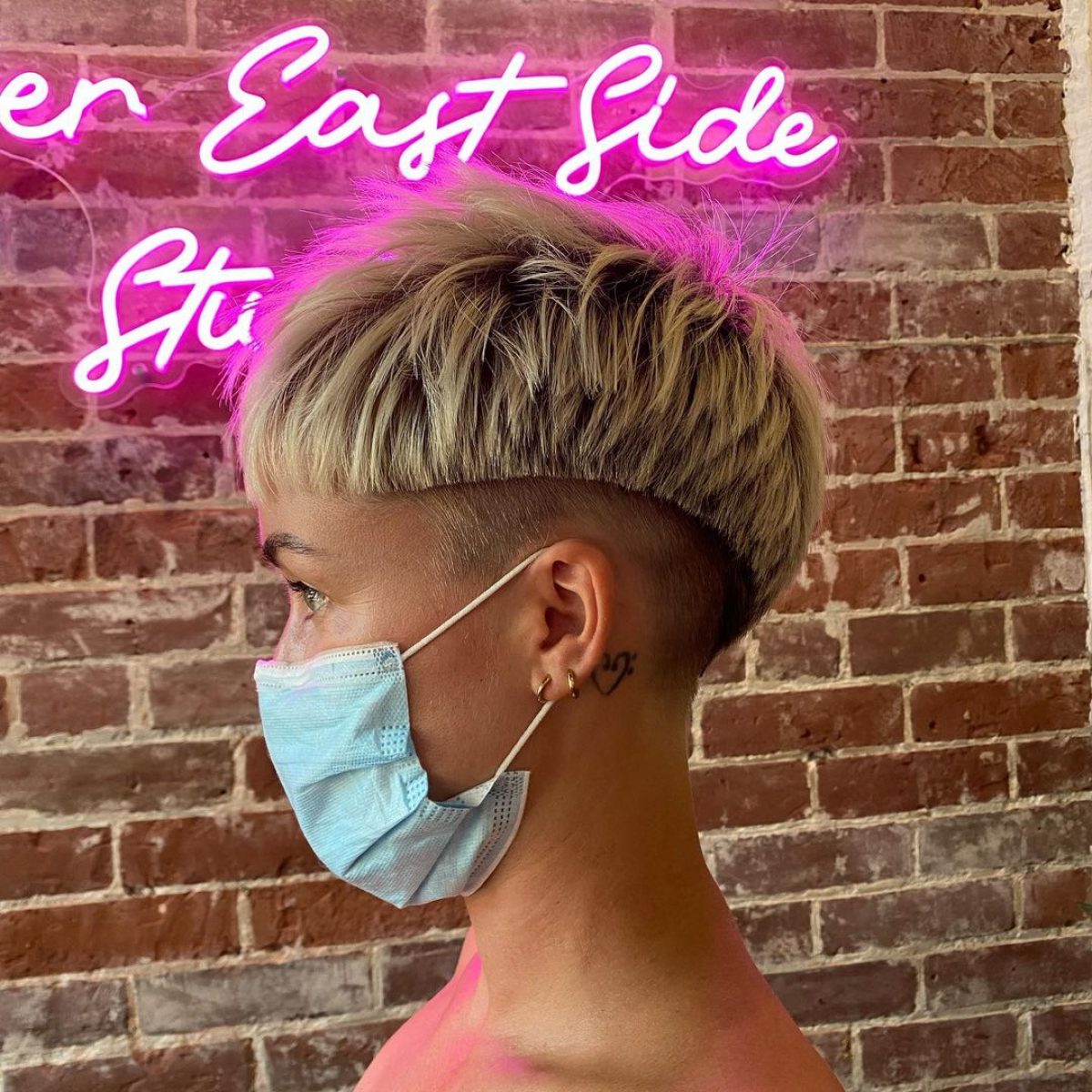 18 Stylish Non-Binary Haircuts To Try Out In 2024