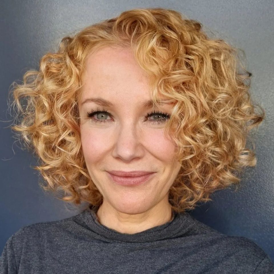 17 Most Beautiful Hair Color Ideas For Women Over 50