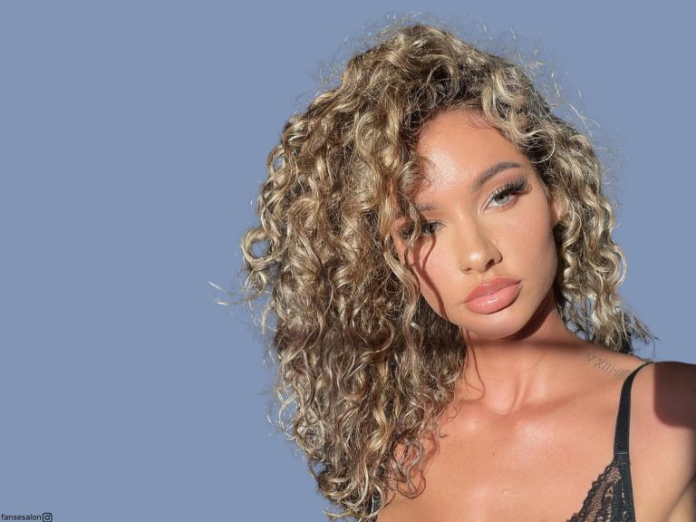 20 Curly Balayage Hair Ideas To Enhance Your Hair’s Texture