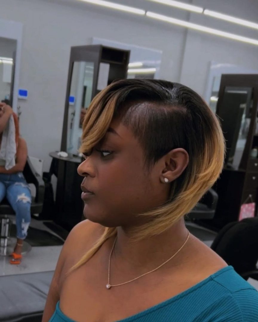 18 Best Feathered Bob Styles For A Voluminous And Feminine Look