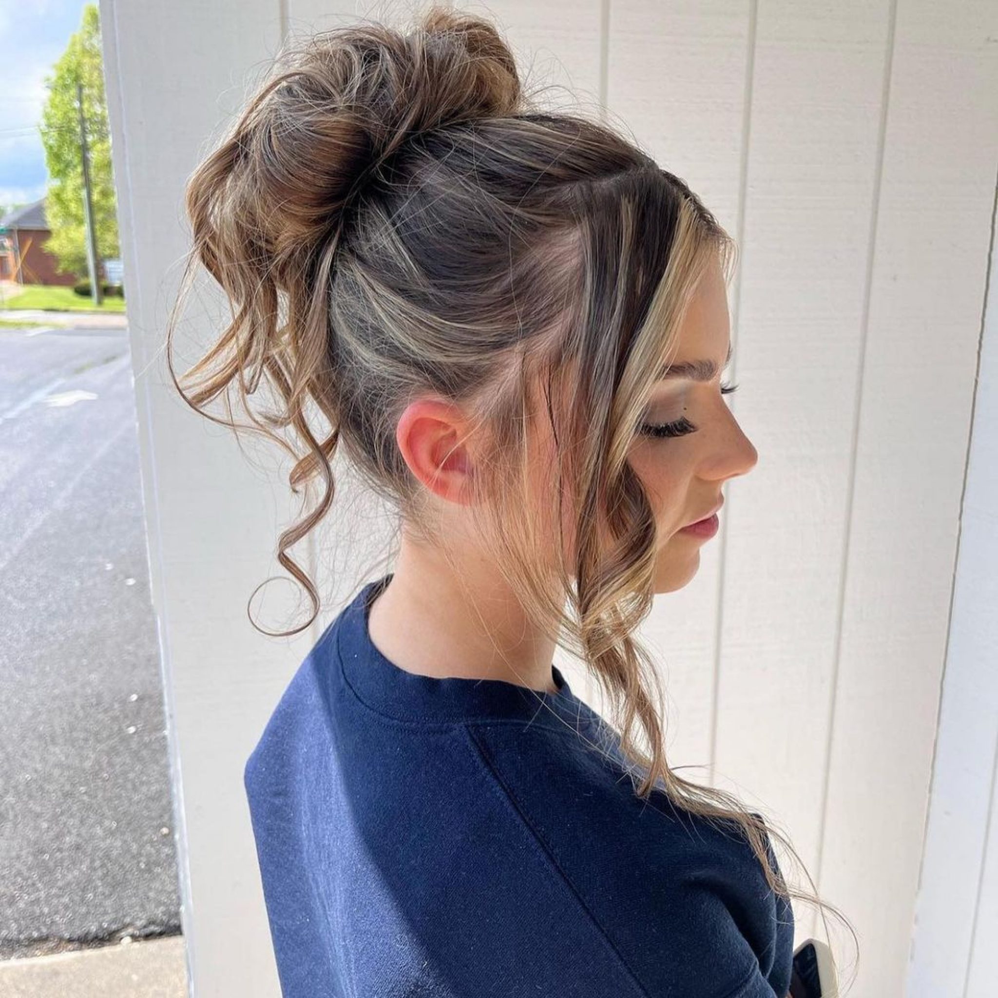 22 Prom Hairstyle Bun Ideas For A Stunning Glamorous Look