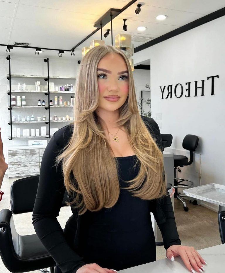 These 50 Hairstyles For Thin Hair Provide A Voluminous Look