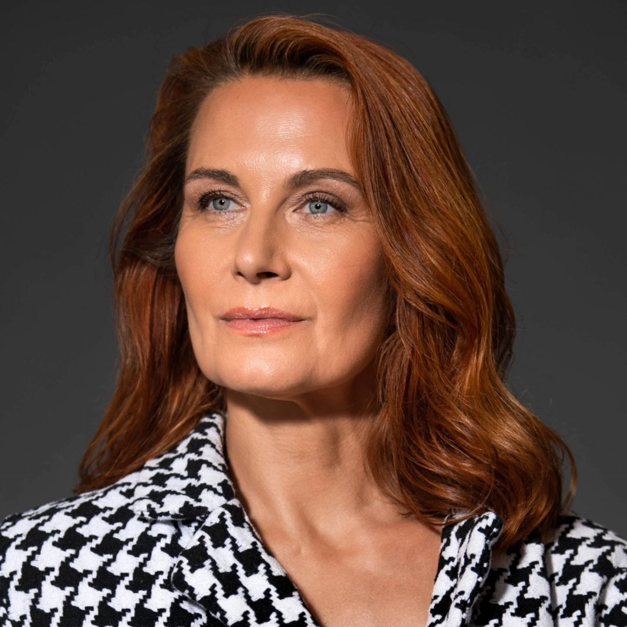 17 Most Beautiful Hair Color Ideas For Women Over 50