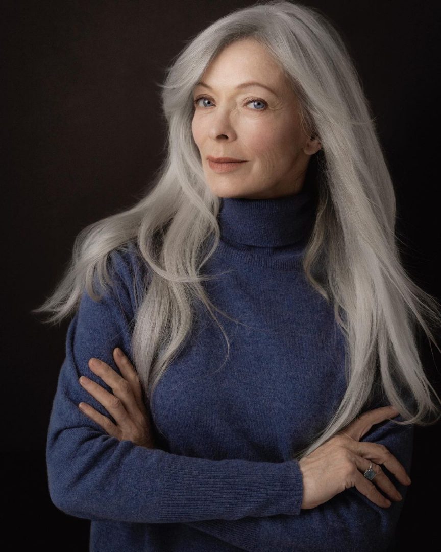 20 Meilleures coiffures pour les femmes de plus de 60 ans au visage rond