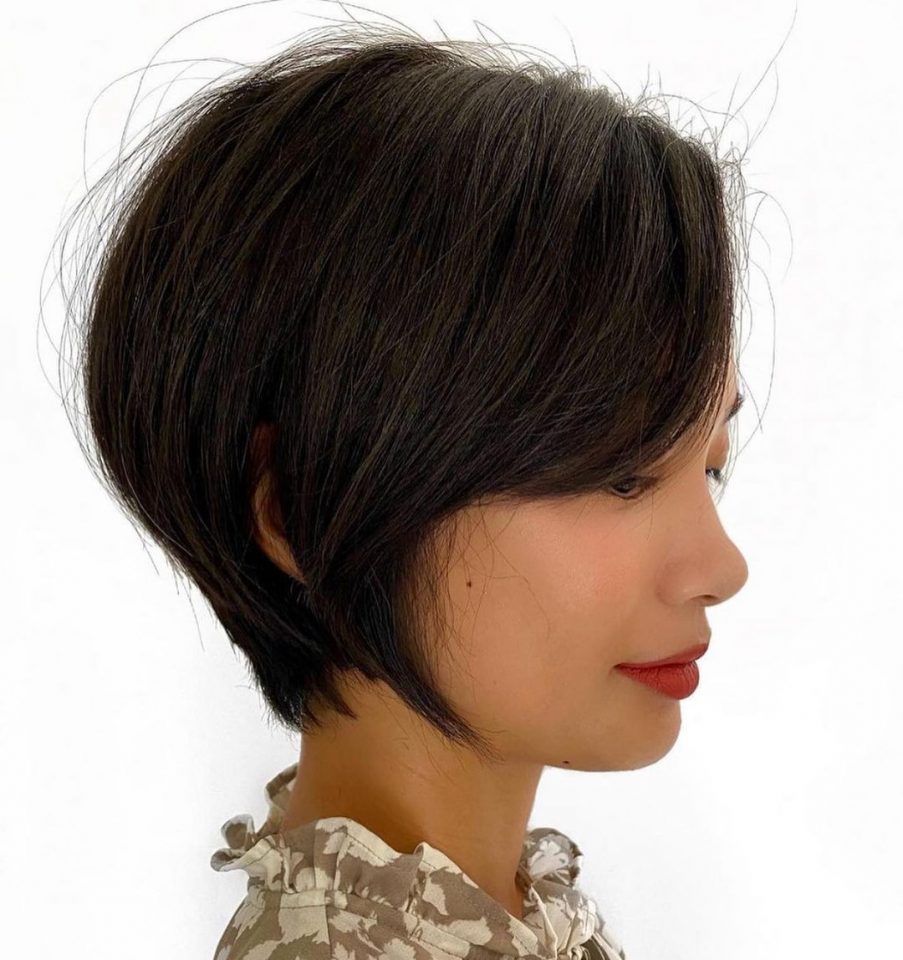 The 90s Bixie Haircut Is The Hottest Short Hairstyle Of 2025