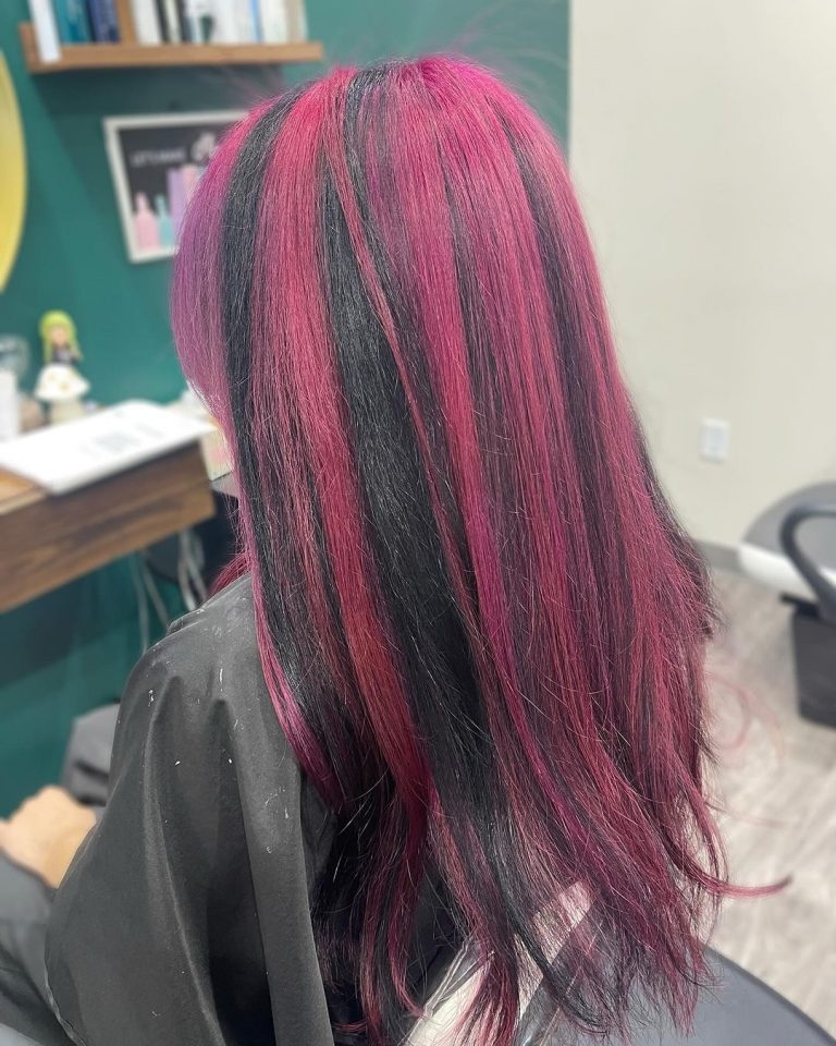 20 Trendiest Pink Hair Color Ideas For A Vivid Look This Season