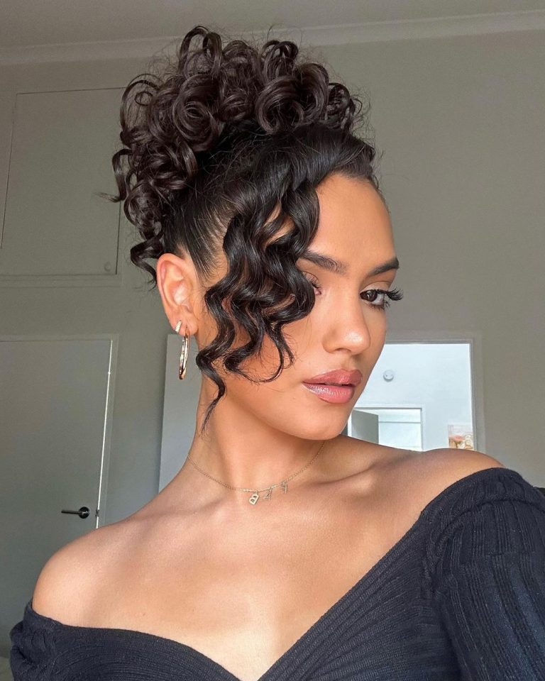 19 Fancy Curly Hairstyles For A Glamorous Look