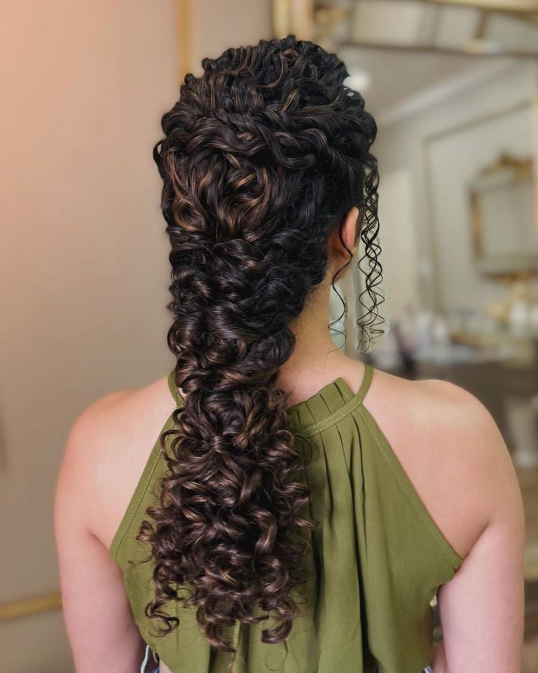 19 Fancy Curly Hairstyles For A Glamorous Look