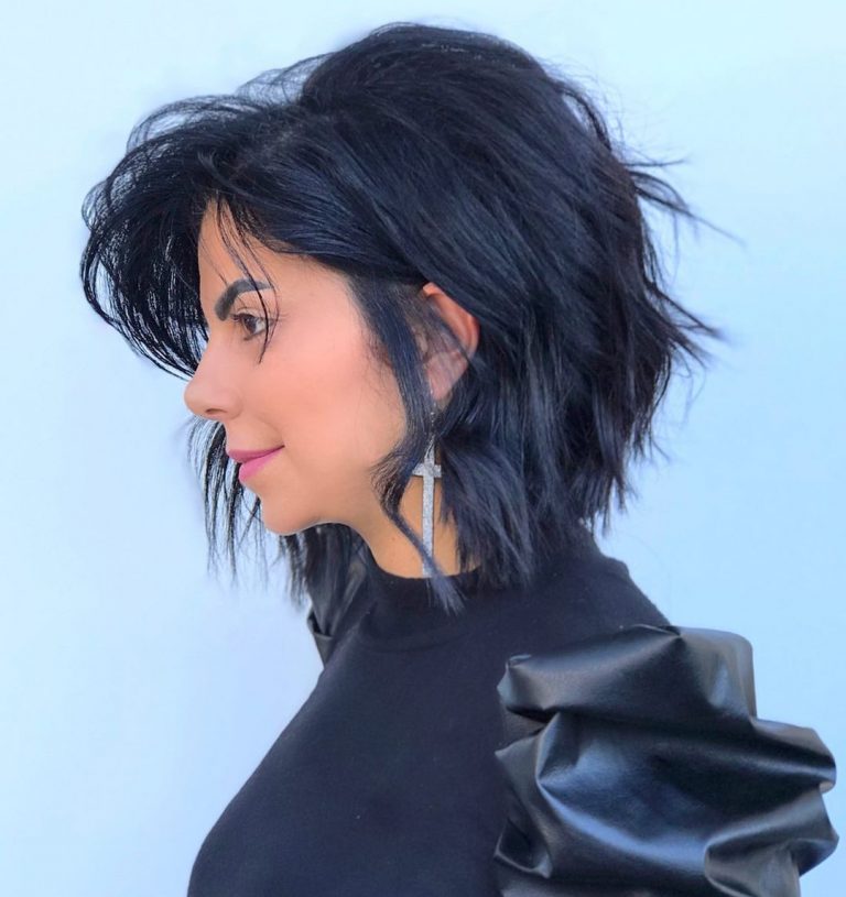 21 ‘90s Layered Bob Ideas That Are Too Cool Not to Try